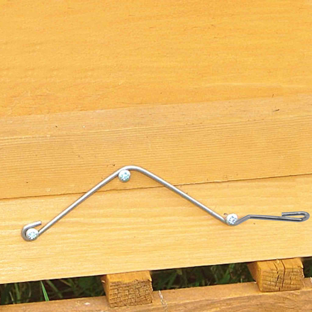 Beehive Clip Latch for holding Bee Hives Together (Pack 10) – Buzzbee ...